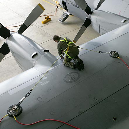 Aircraft & Aerospace Fall Protection | Diversified Fall Protection
