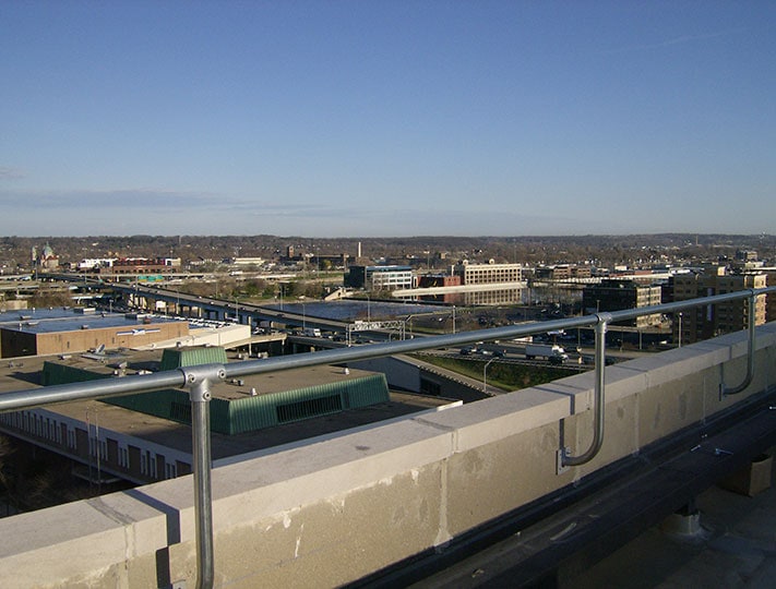 Roof Guardrail Systems & Safety Railing | Diversified Fall Protection