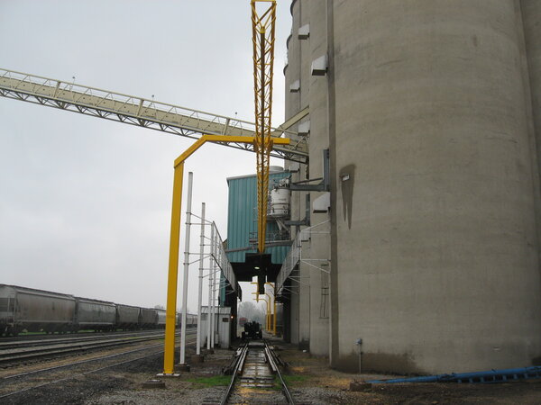 Railcar & Tanker Car Fall Protection Systems | Diversified Fall Protection